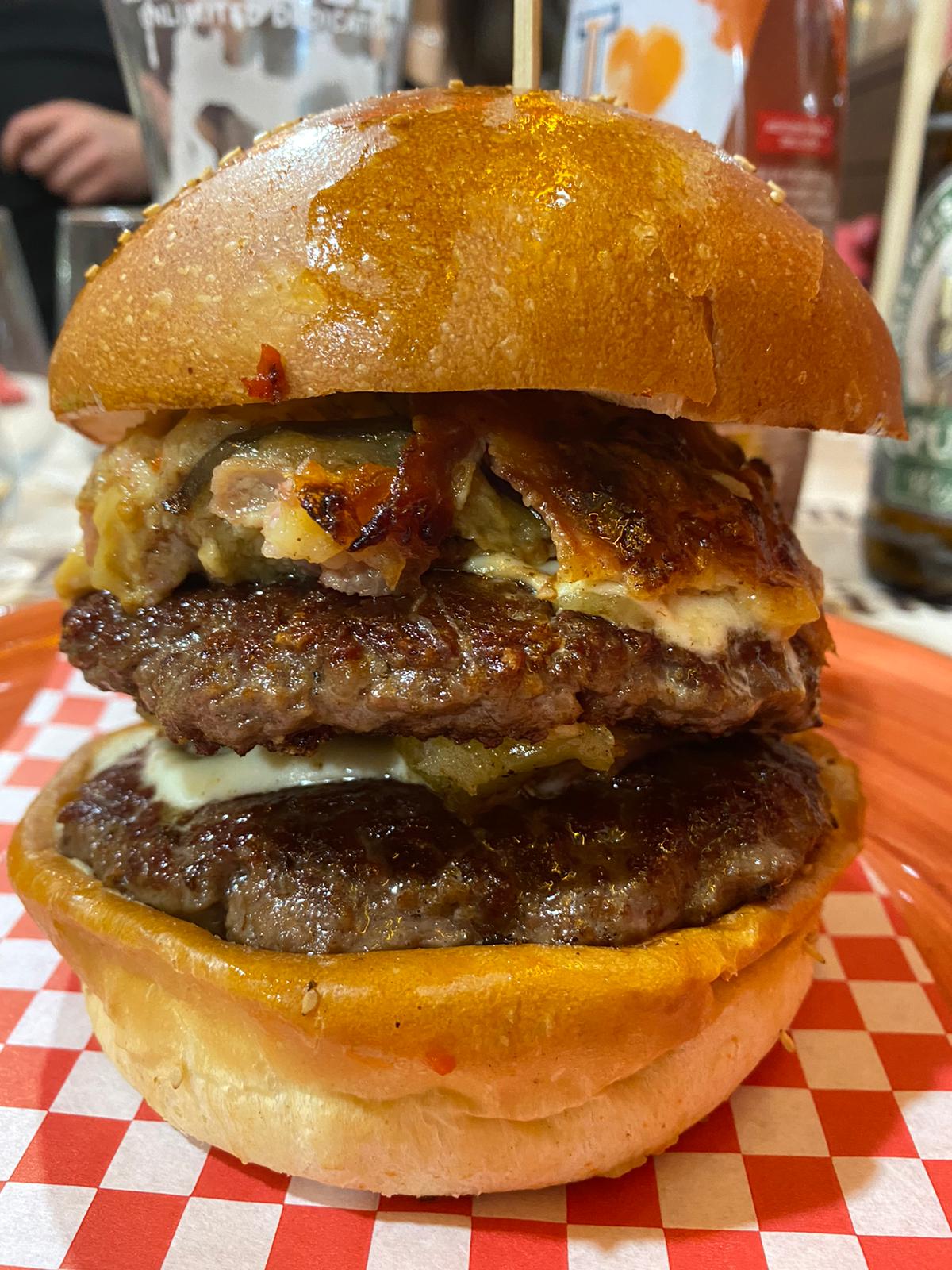 Meburger, hamburger a Riccione, ordina online | Take2Me